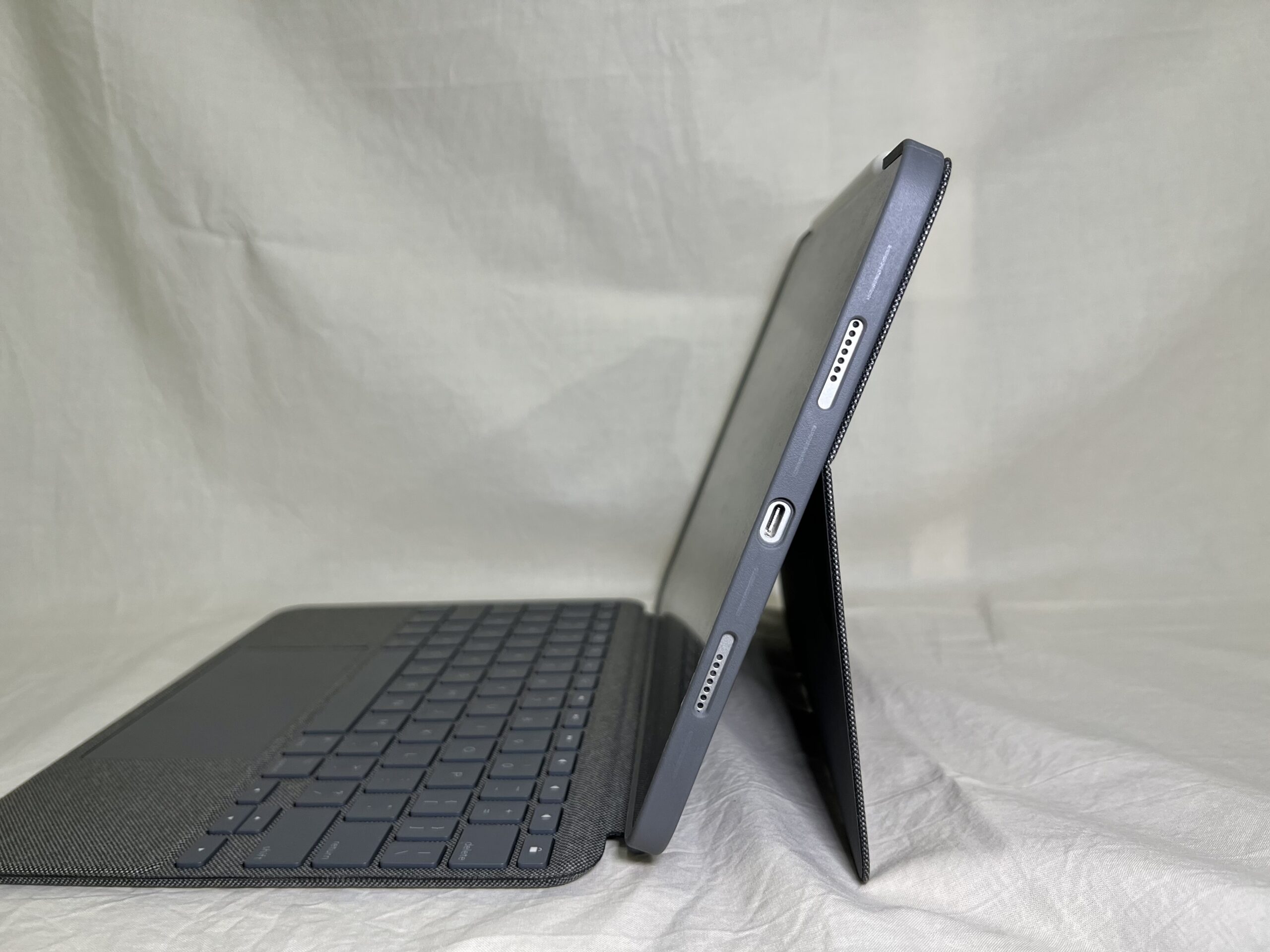 【開箱實測】羅技Logitech Combo Touch使用心得 – The Miss Kuo